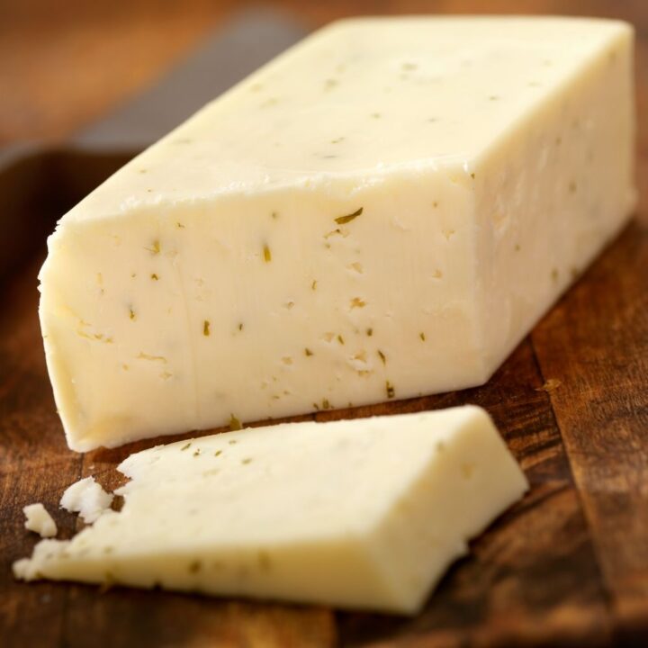 What Does Paneer Cheese Taste Like ? Here's What To Know - Foodiosity