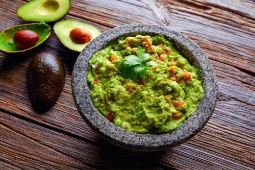 How To Tell If Avocado Is Bad - 6 Easy Steps - Foodiosity