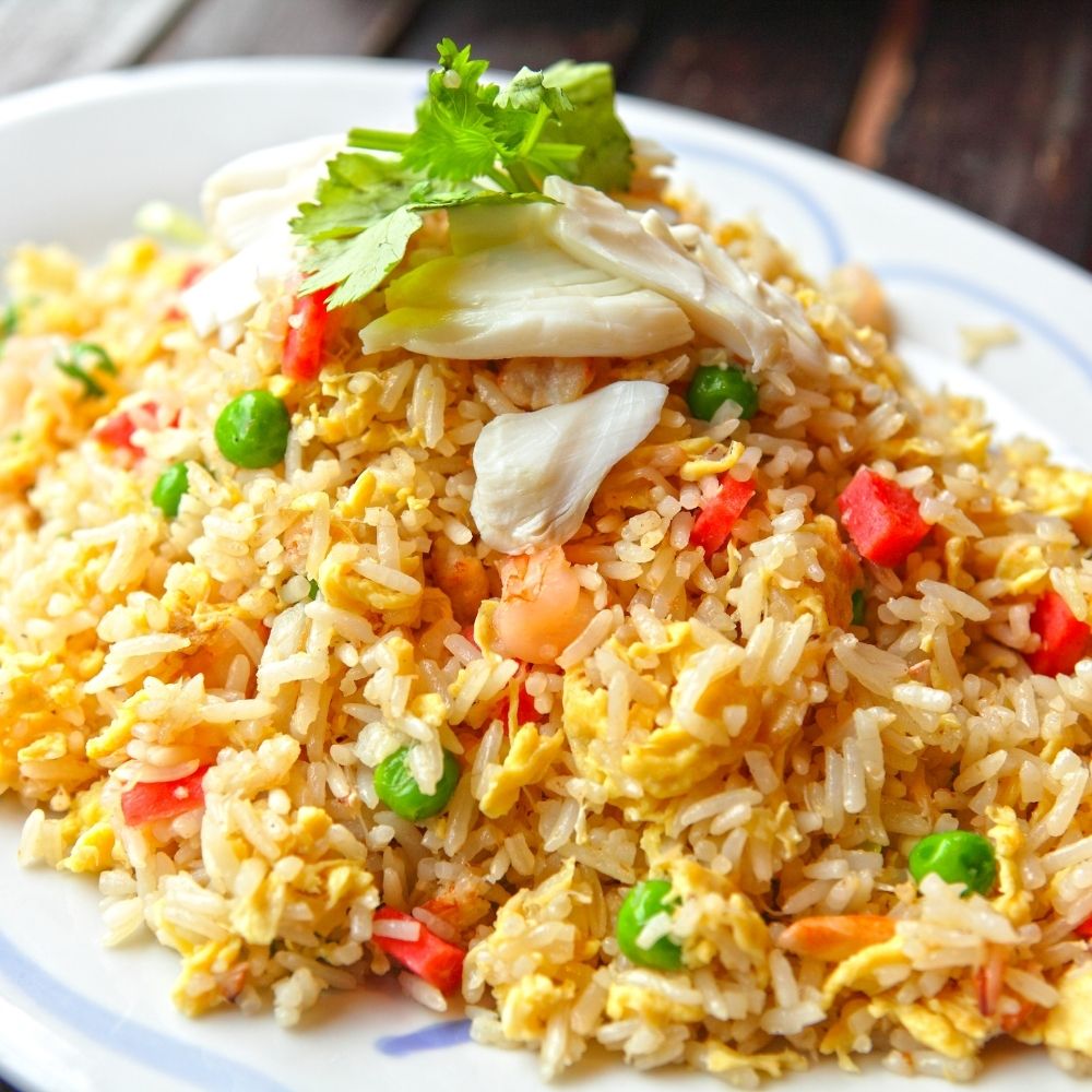 Why Is Fried Rice Yellow ? Top 3 Reasons - Foodiosity