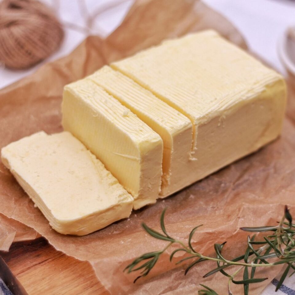 Why Is Butter Yellow ? Here's What's In It - Foodiosity