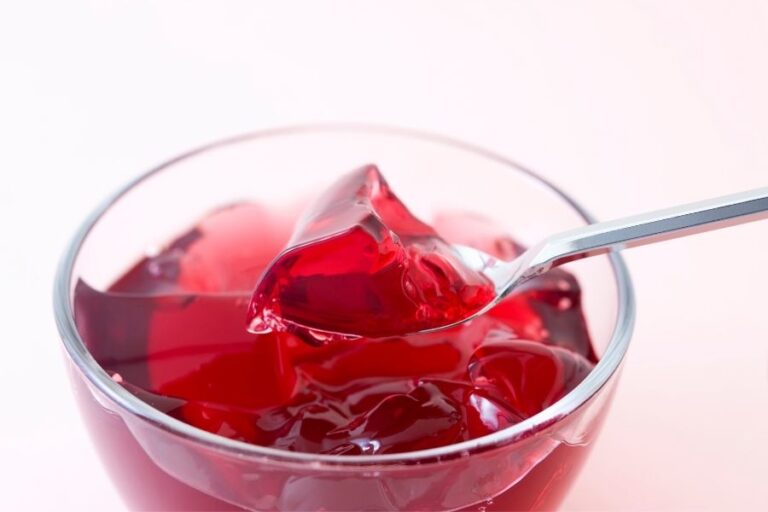 Jelly VS Jam VS Preserves - What They Are & How They're Different ...