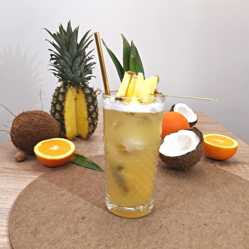Best 11 Summer Rum Cocktails - Easy And Refreshing - Foodiosity