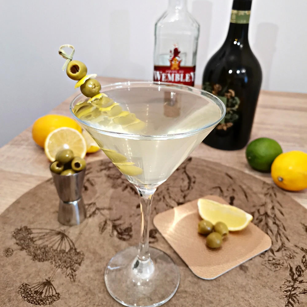 Dirty Martini Cocktail Recipe - A Salty Twist On the Classic - Foodiosity