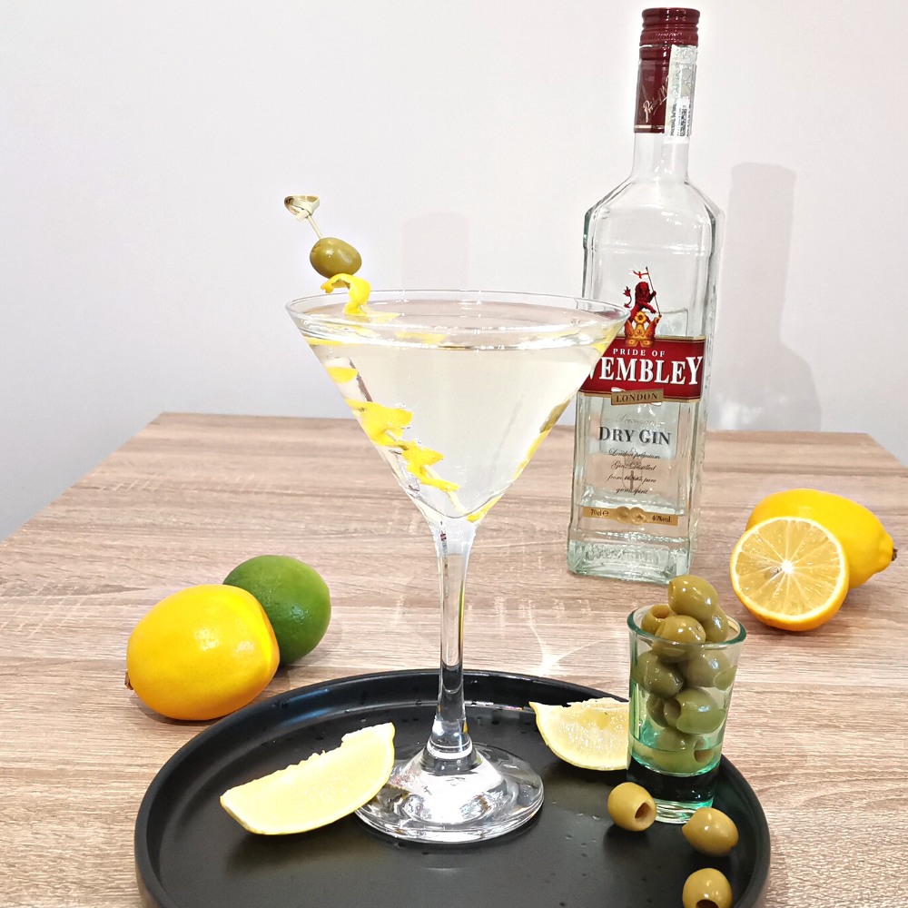 The Classic Martini Recipe - A Gin Lover's Delight - Foodiosity