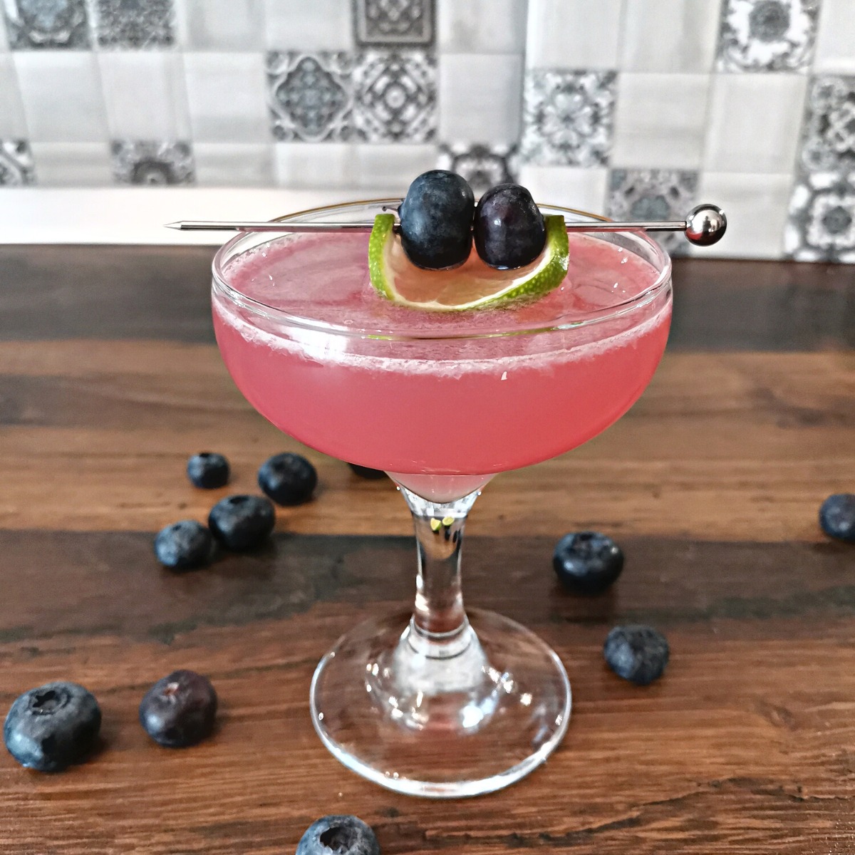 Blueberry Lemon Drop Cocktail Recipe - Foodiosity
