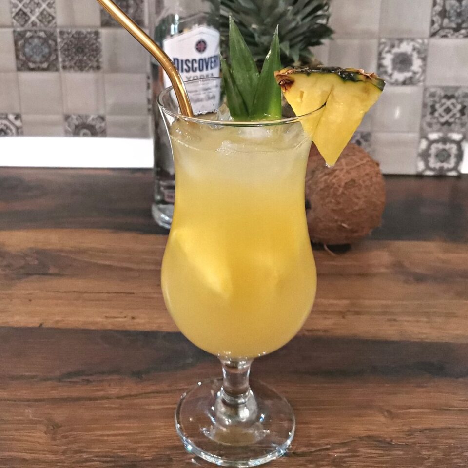 Chi Chi Cocktail Recipe - The Perfect Summer Vodka Cocktail - Foodiosity
