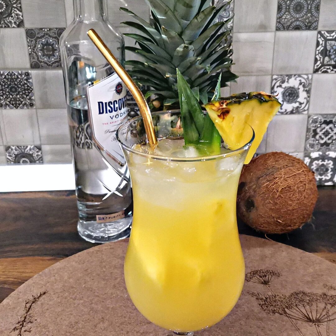 Best 8 Vodka Cocktails To Try Right Now - Foodiosity