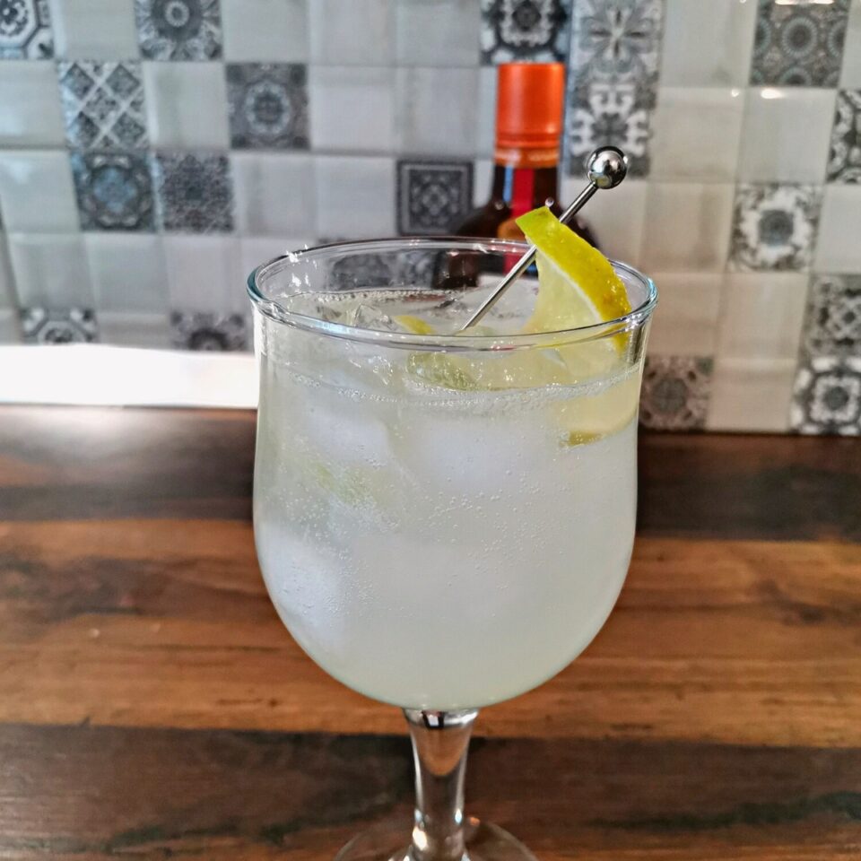 Cointreau Fizz Cocktail Recipe - Foodiosity