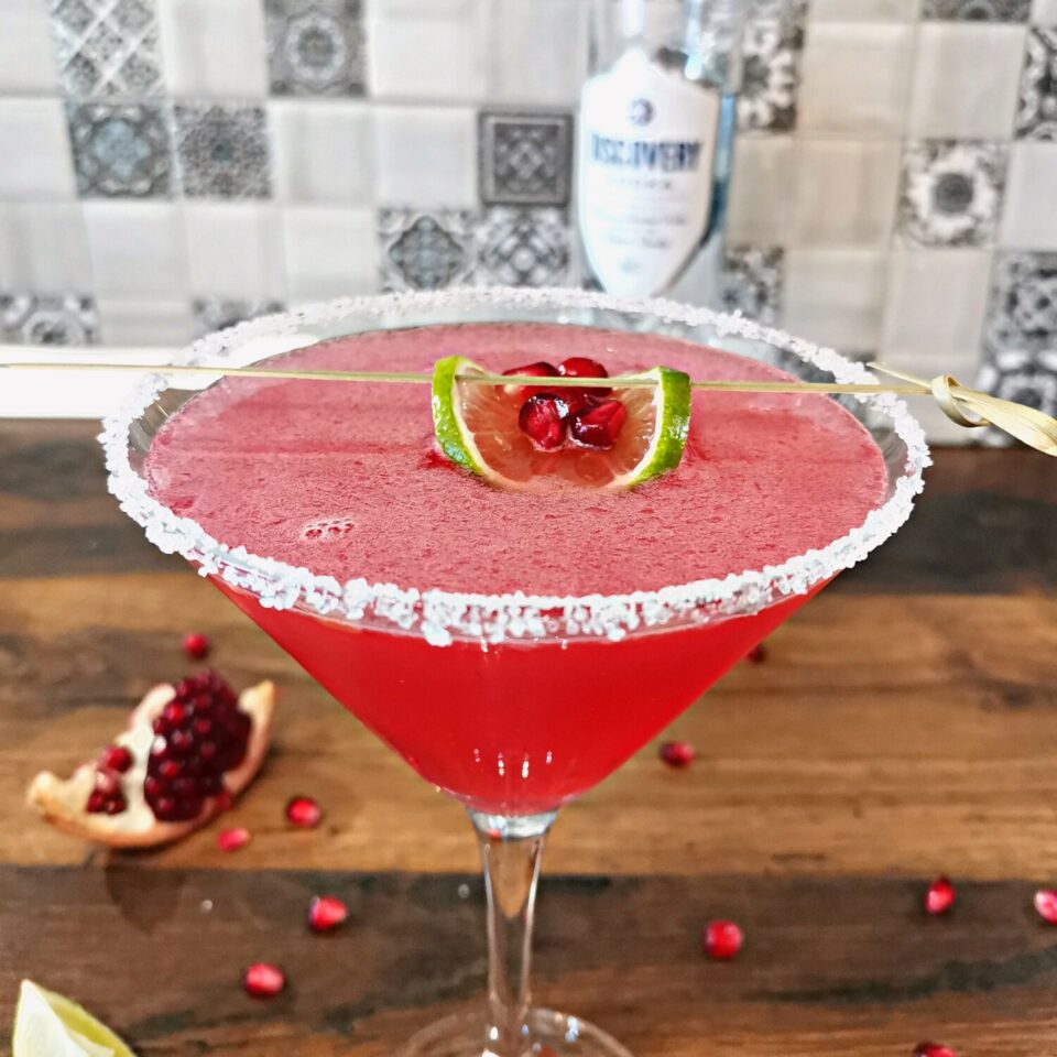 Pomegranate Cosmopolitan Cocktail Recipe - Foodiosity