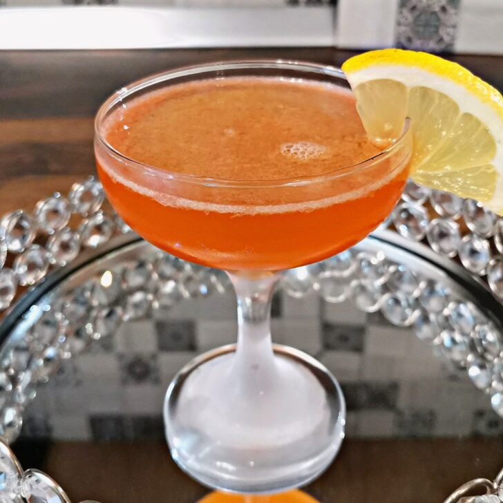 Tequila Honey Bee Cocktail Recipe - Foodiosity