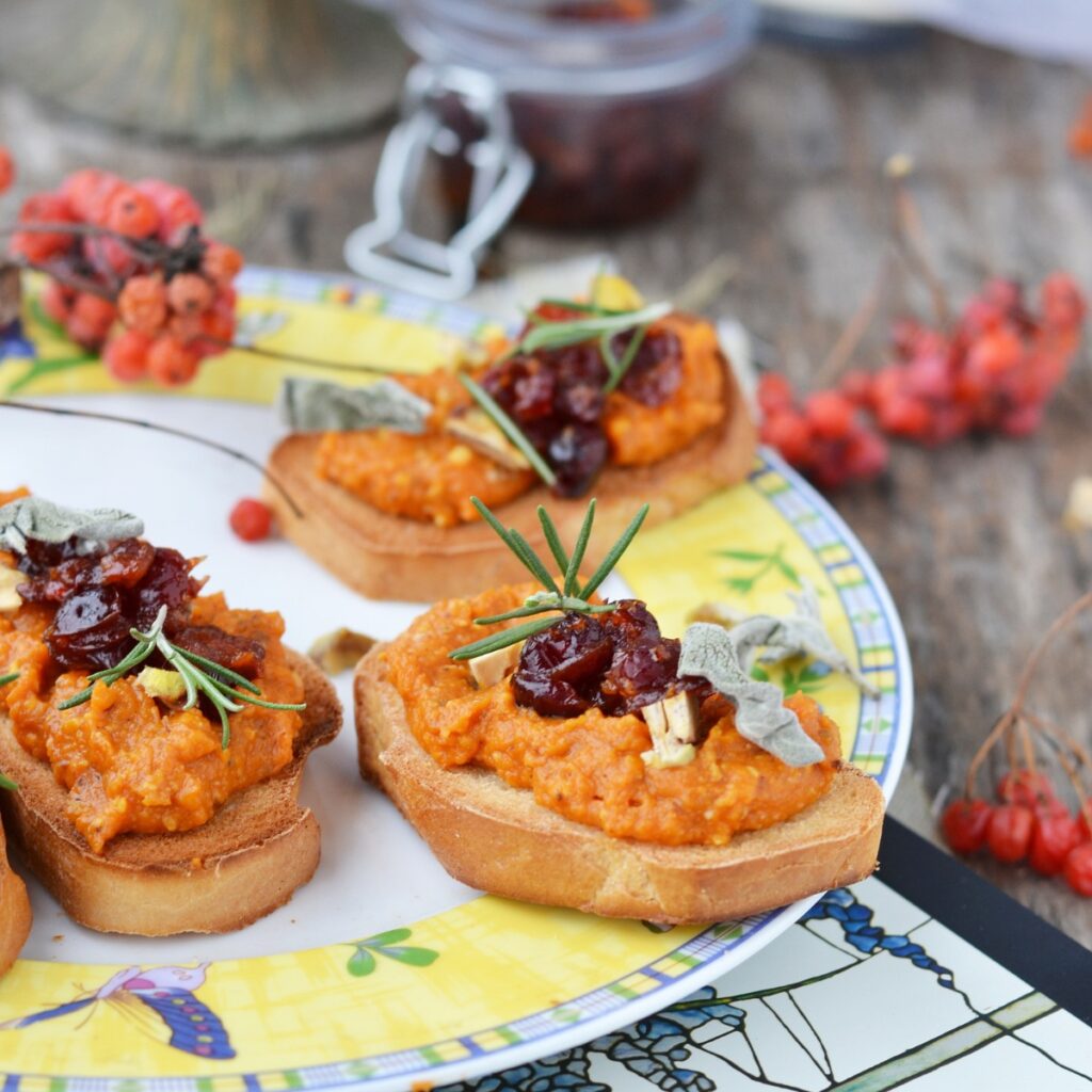 26 Fall Appetizers - Easy Ideas For Autumn Parties - Foodiosity