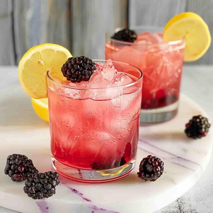 Easy Bramble Cocktail Recipe with Bold Berry Flavor - Foodiosity