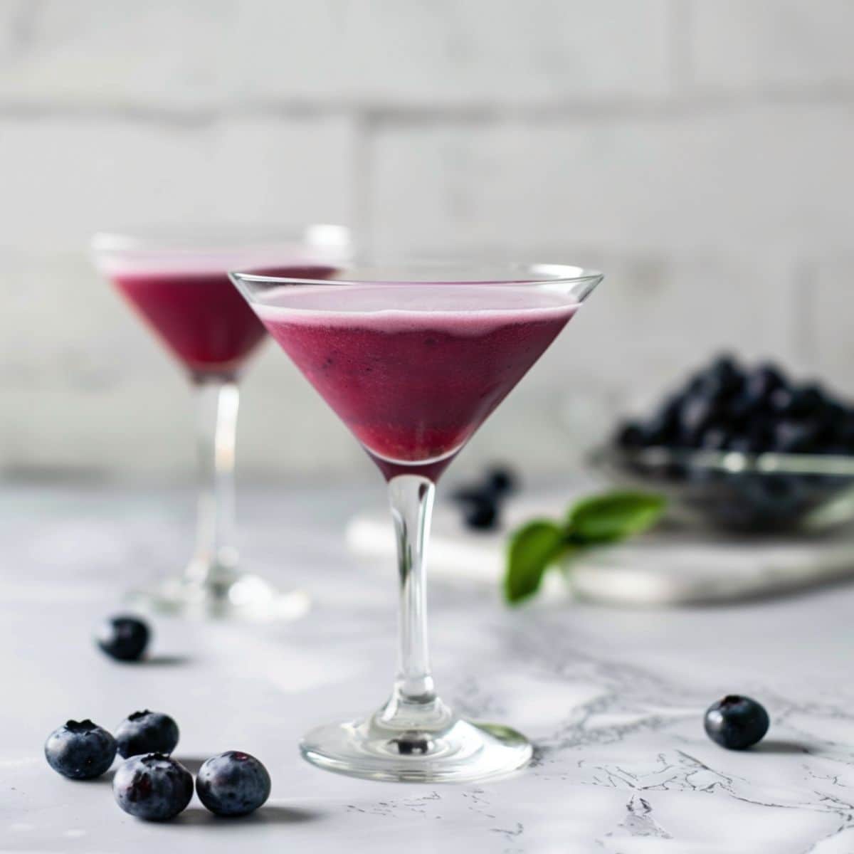 Blueberry Pie Martini - Foodiosity