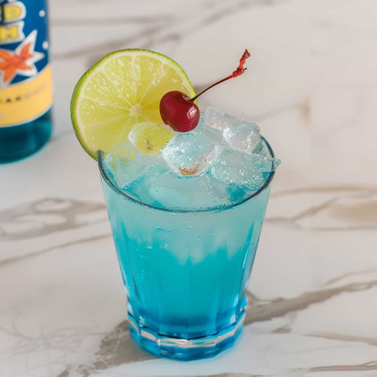 Papa Smurf Cocktail Recipe - Foodiosity