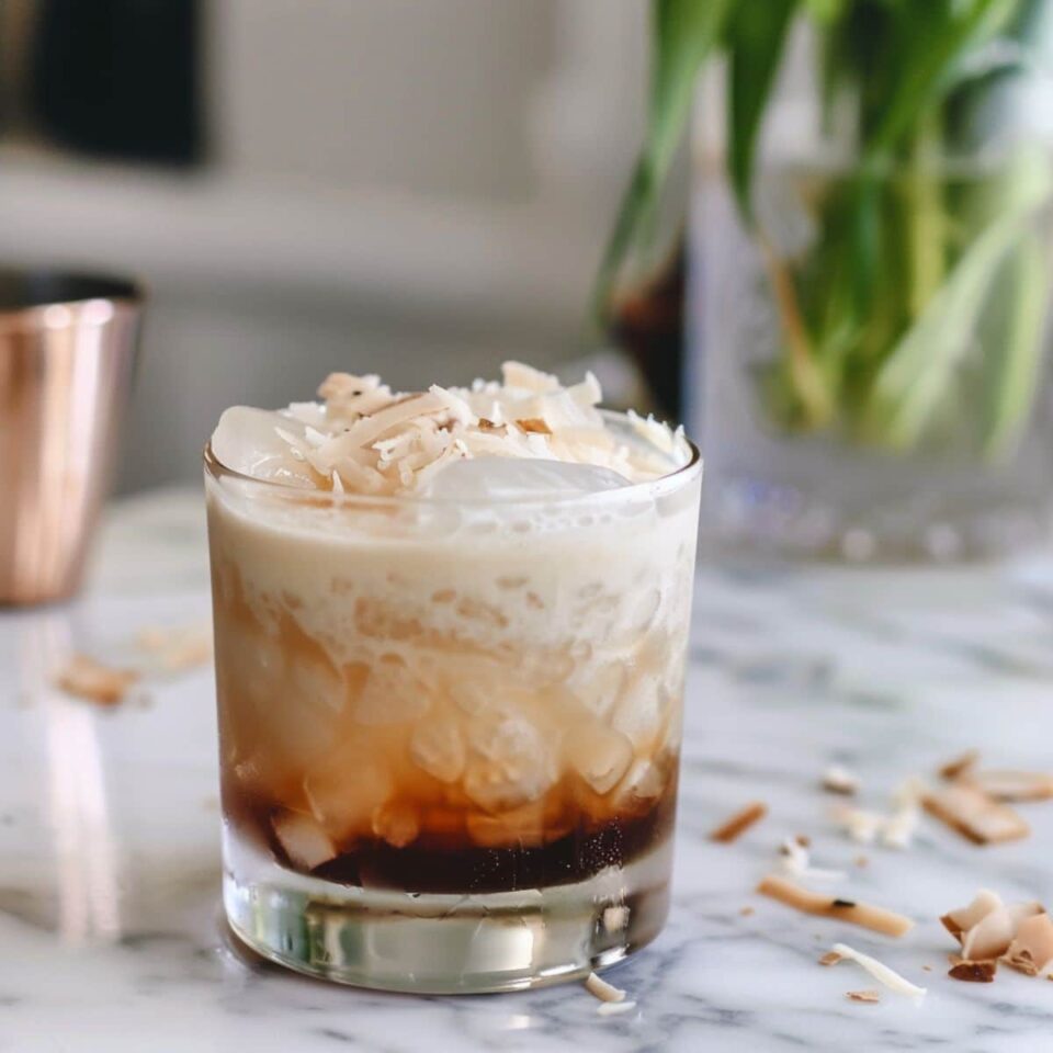 Coconut Rum White Russian Recipe - Foodiosity