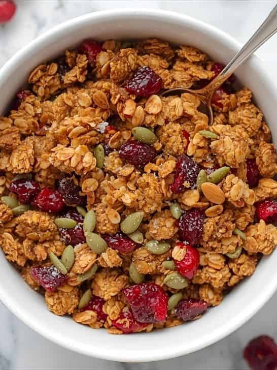 10 Easy Fall Granola Recipes Packed With Warm Autumn Flavor - Foodiosity