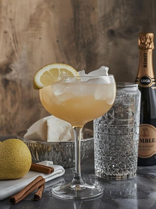 15 Autumn Fall Drinks Full of Warm, Cozy Flavor - Foodiosity