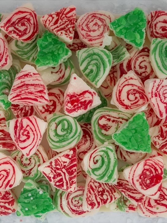 15 Christmas Candy Recipe Packed With Festive Holiday Flavor - Foodiosity
