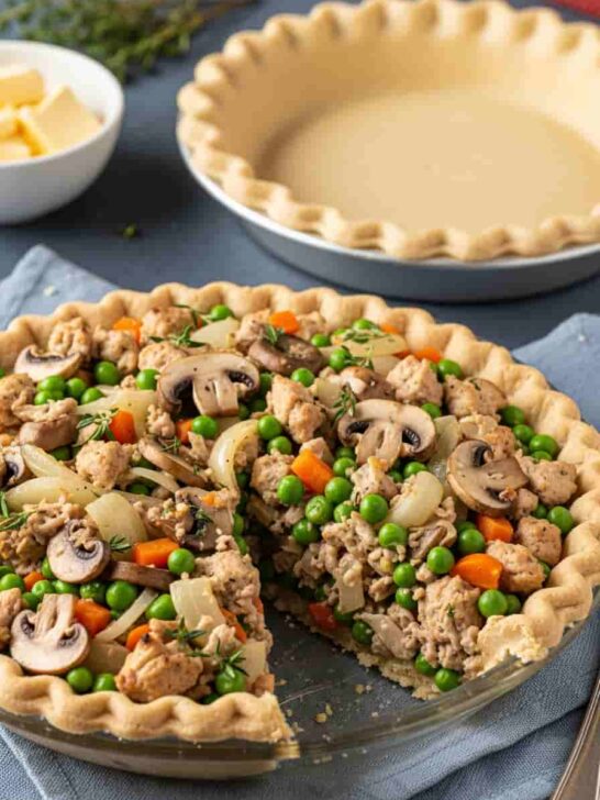 12 Christmas Pie Recipes for a Festive Holiday Dessert Table - Foodiosity