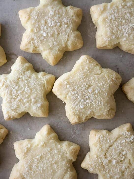 10 Easy Christmas Shortbread Recipe Everyone Will Love - Foodiosity