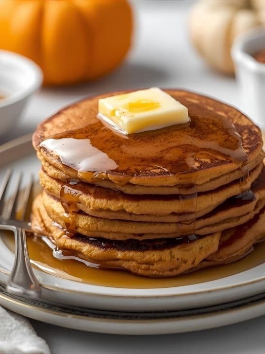 15 Fall Pancake Recipes Packed With Warm Autumn Flavors - Foodiosity