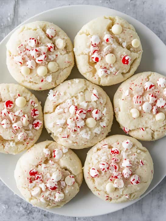 15 Easy Recipe for Christmas Biscuits You'll Bake Every Year - Foodiosity