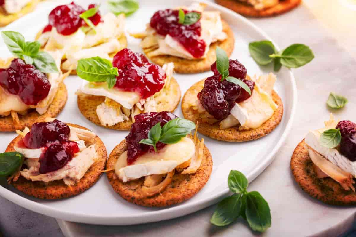 15 Christmas Appetizer Recipes to Start Your Feast Right - Foodiosity