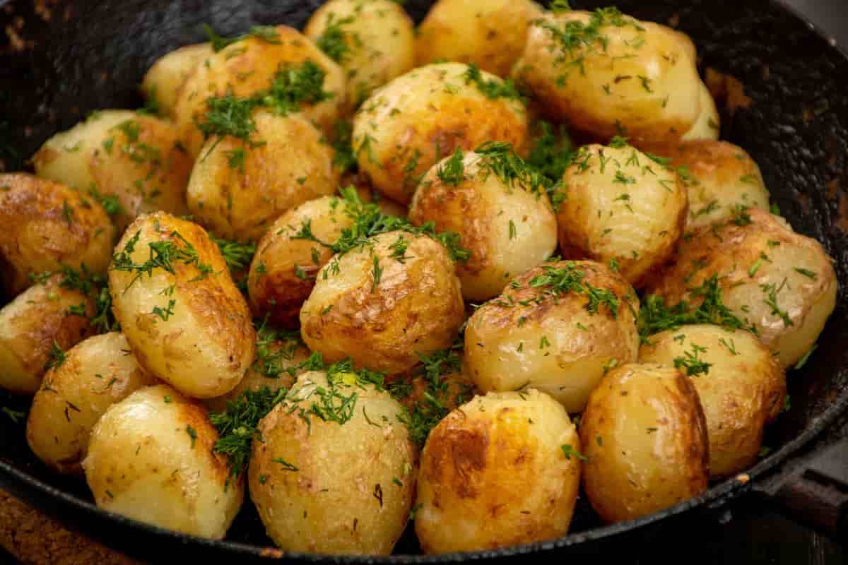 12 Christmas Potato Recipes to Complete Your Feast - Foodiosity