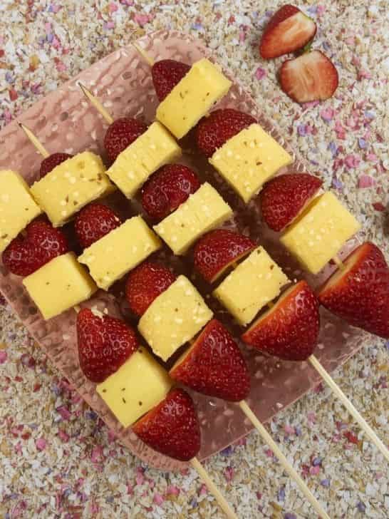 10 Valentine Potluck Ideas That Are Easy and Crowd-Friendly - Foodiosity