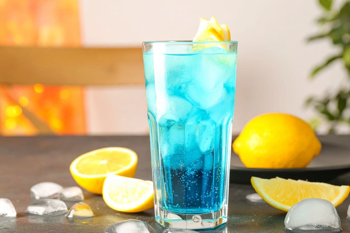 10 Blue Lagoon Cocktail Recipe Ideas with Bright Tropical Vibes ...