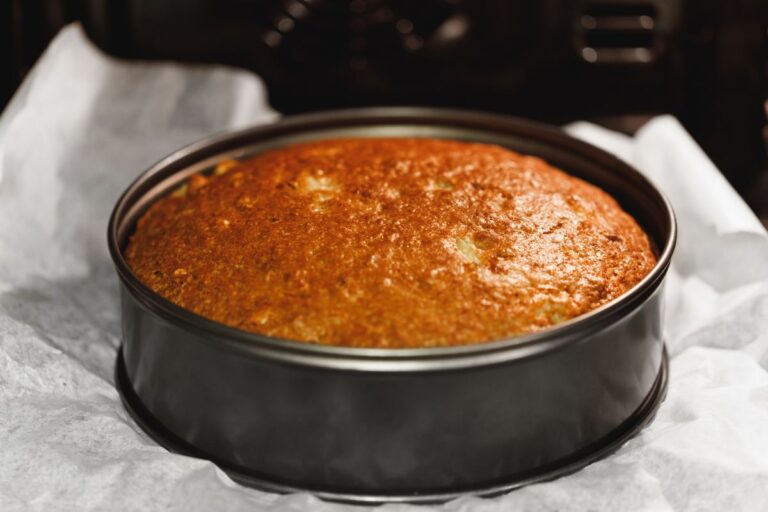 10 Winter Baking Recipes to Warm Your Kitchen - Foodiosity