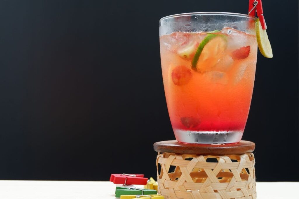10 Non-Alcoholic Winter Punch Recipes for Everyone - Foodiosity