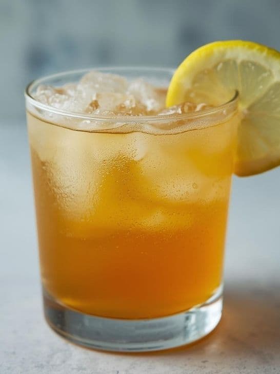 15 Simple Mocktails Anyone Can Make in Minutes - Foodiosity