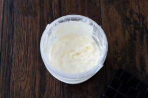 Stracciatella Explained: Taste, Types, and Uses - Foodiosity