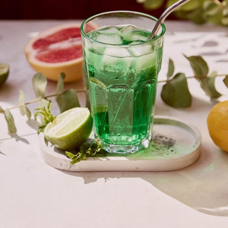 15 Simple Mocktails Anyone Can Make in Minutes - Foodiosity