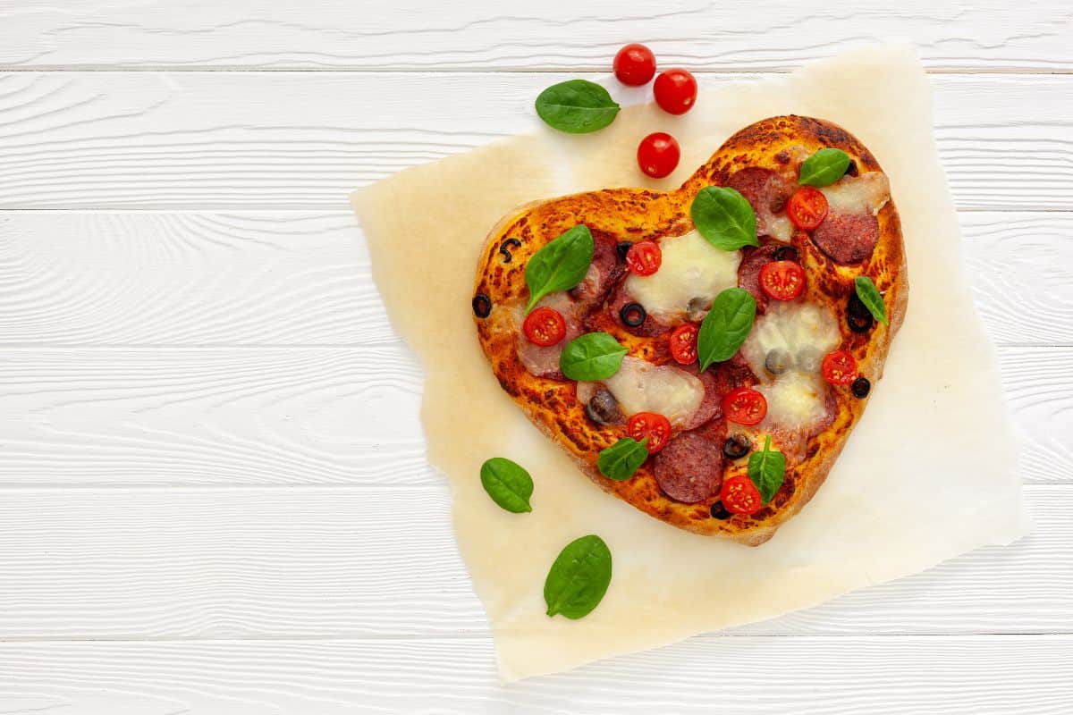 10 Valentine’s Dinner Ideas for Family That Feel Special - Foodiosity
