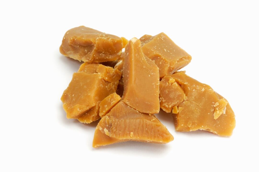 What Is Toffee? Taste, Ingredients, and How It’s Made - Foodiosity